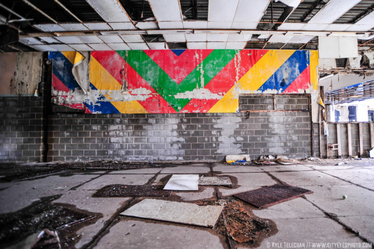 Dead Mall: Exploration of the abandoned Dixie Square Mall – City Eyes